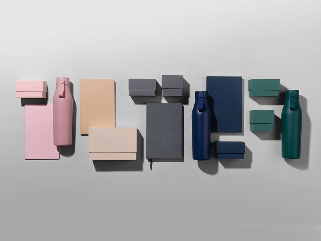 Display Boxes | Plastic-Free Display Boxes in 5 Colors | MOO (United ...