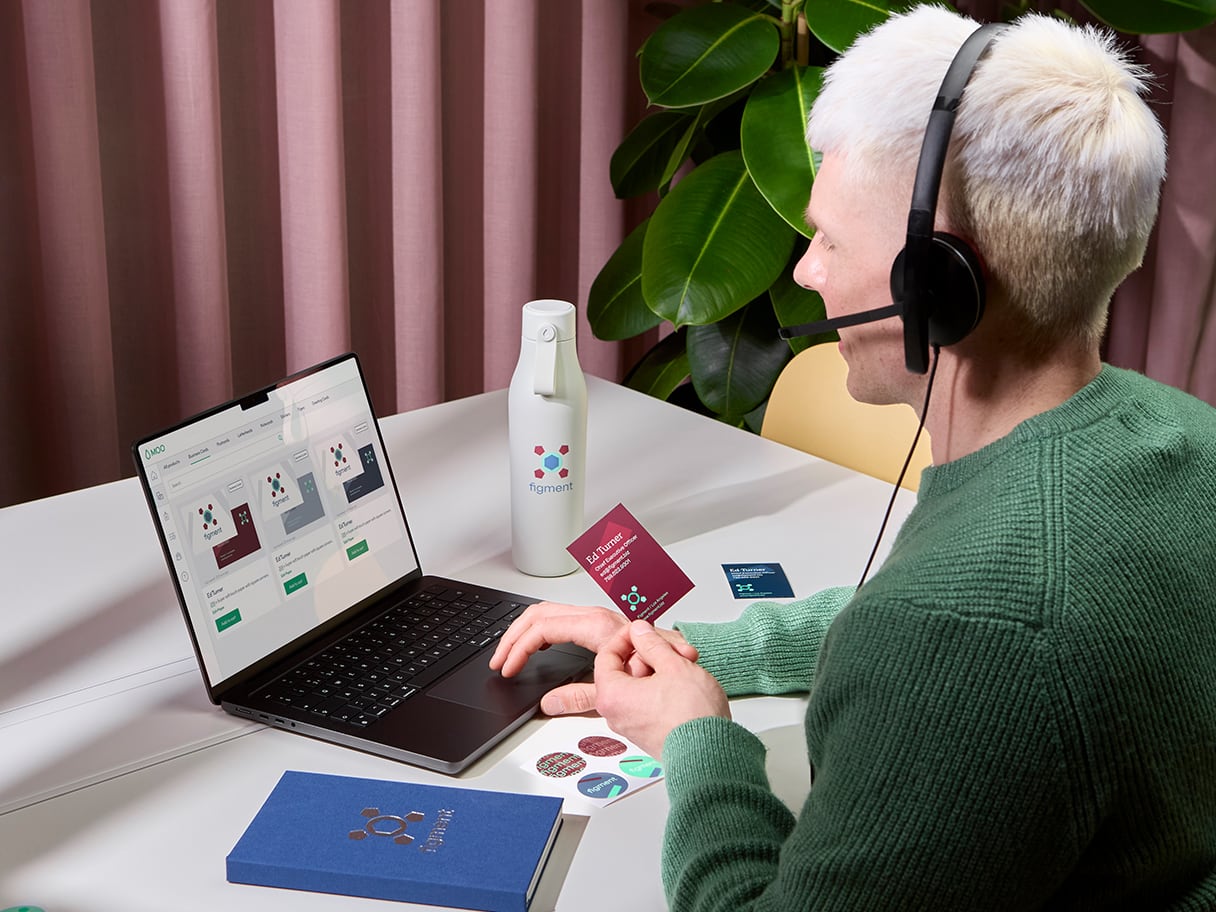 Design Services - Online Design Services and Consulting | MOO US