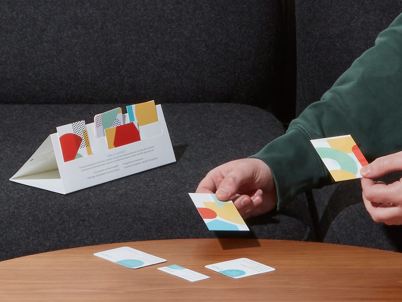 Fast, Next Day Overnight Business Cards and Postcards | MOO US