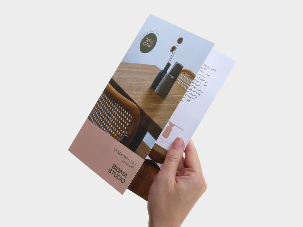 Brochure Premium Matte Bi-Fold | MOO